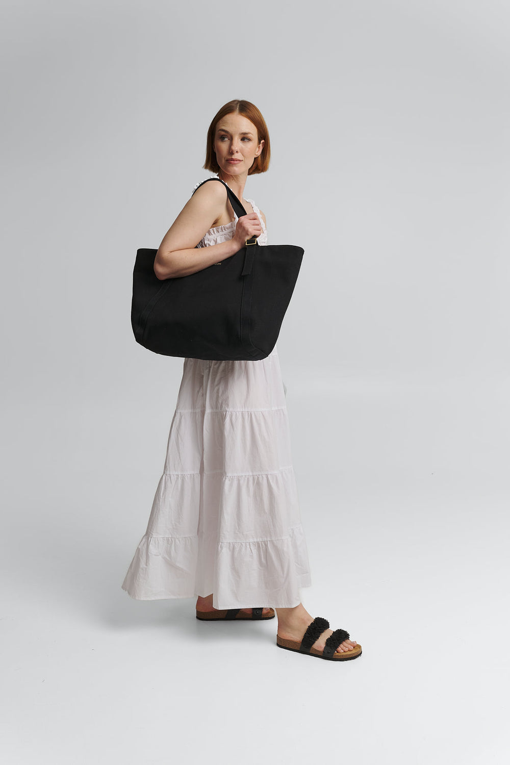 Pretty Wonder Canvas L - Black